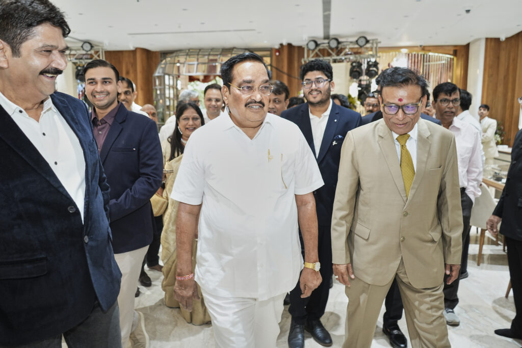 Sonani Jewels opens world largest lab-grown diamond jewellery showroom ...